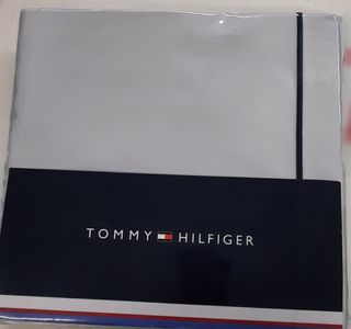 Lenzuola Tommy Hilfiger
 250 x 290 in satin
