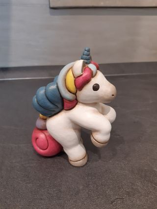 unicorno thun
