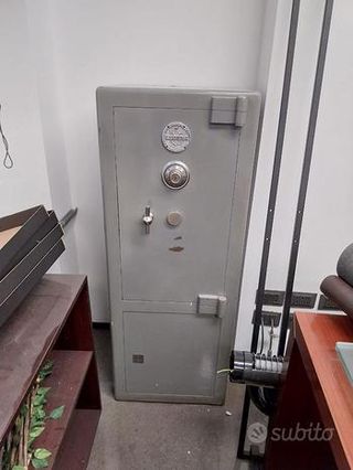 Cassaforte e.fumeo&c