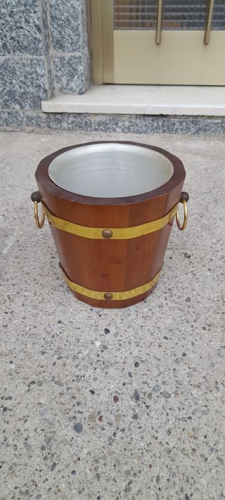 Secchiello per ghiaccio