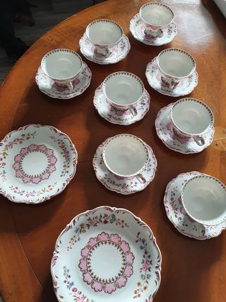 servizio in porcellana da te dipinto a mano 