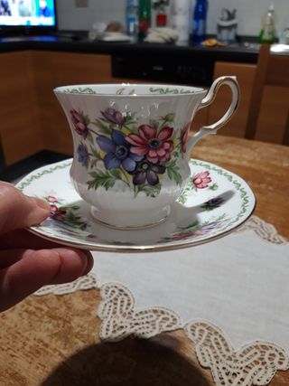 Tazza Queen's luglio.