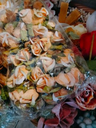 fiori assortiti,boccioli di rose ,gexofila 