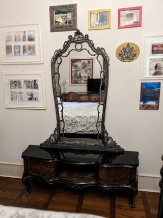 toletta con specchio