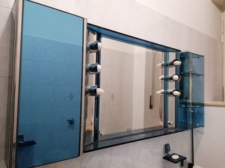 Specchio bagno con anta e luci 