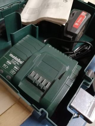 TRAPANO AVVITATORE METABO