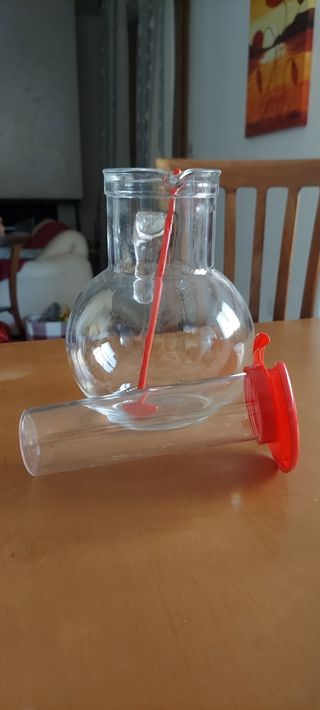 caraffa in vetri per bibite