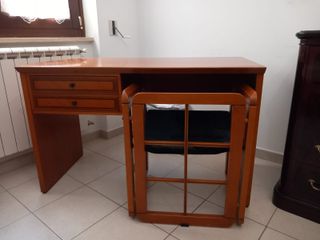 Camera da letto in legno pregiato