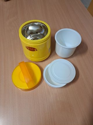 thermos giallo