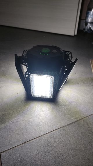 lampada con pannello solare 