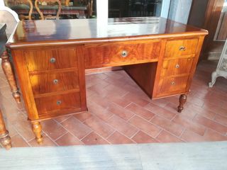 Scrivania italiana 
