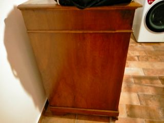 mobile a cassettoni parzialmente ristrutturato