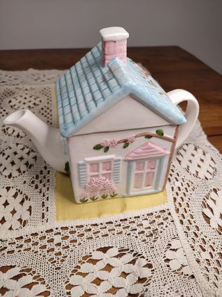 Teiera casetta celeste