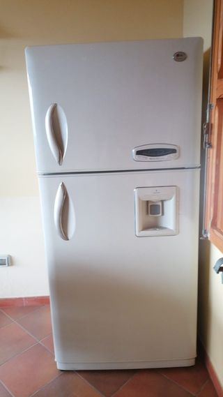 Frigorifero due porte LG