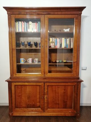 Vendesi vetrina in ciliegio