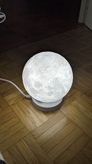 Lampada Luna a LED RGB+ WiFi