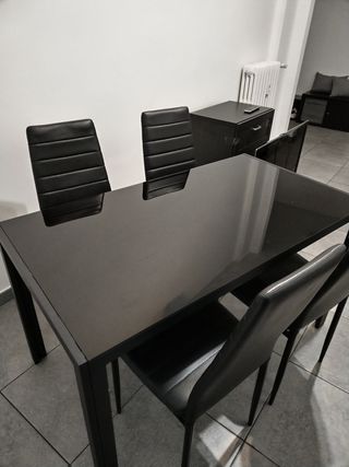 Tavolo vetro nero 