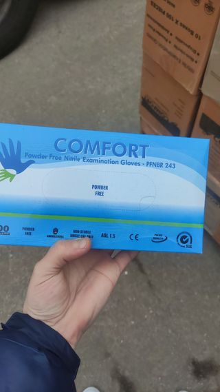 guanti in nitrile 