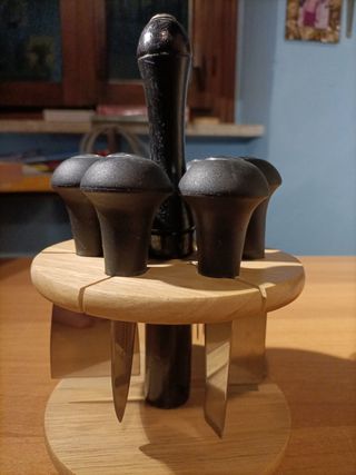 set di coltelli da formaggio.