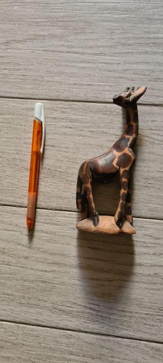 scultura legno giraffa