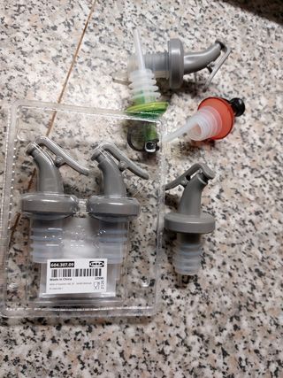 tappi dosatori con coperchio