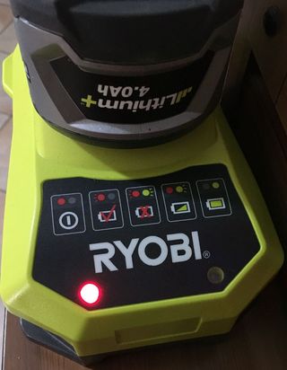 Batteria e Caricabatteria Ryobi 18v 4ah