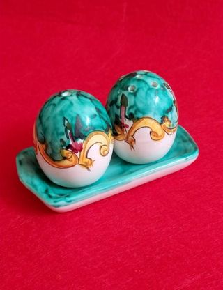 Set sale e pepe in ceramica di Vietri 