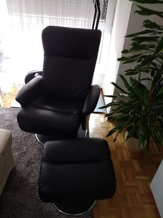 poltrona con poggiapiedi 