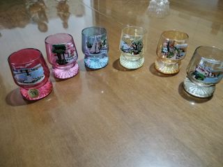 Bicchieri da liquore dipinti a mano