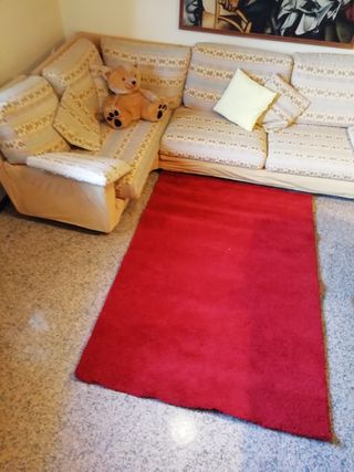 tappeto rosso a pelo corto 
