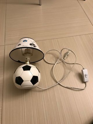 Lampada da comodino calcio