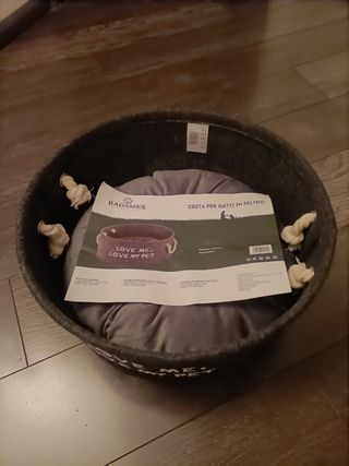 cuccia per animali di taglia piccola/media 