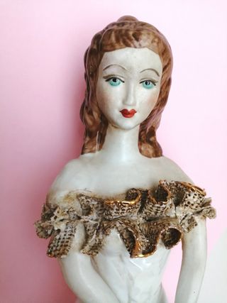 fanciulla in porcellana Romania collection 