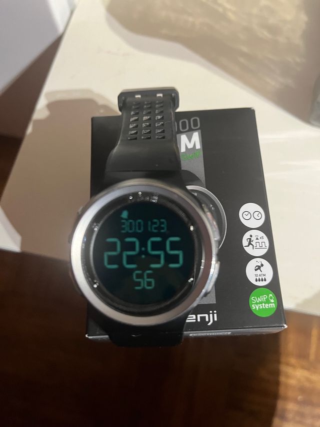Vendo reloj Kalenji W900 de segunda mano por 15 EUR en San Cibrao en ...