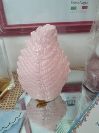 vaso foglia rosa in ceramica