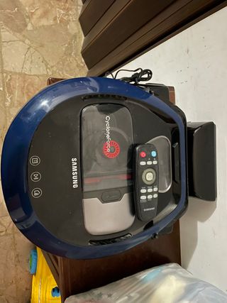 Robot aspirapolvere