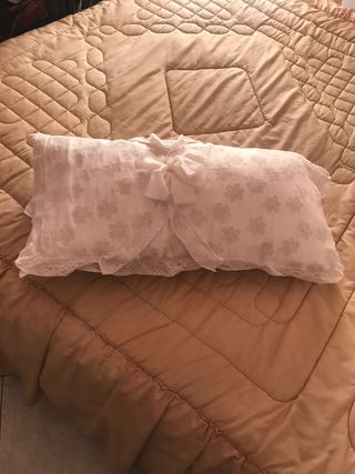 Cuscino grande fatto a mano 