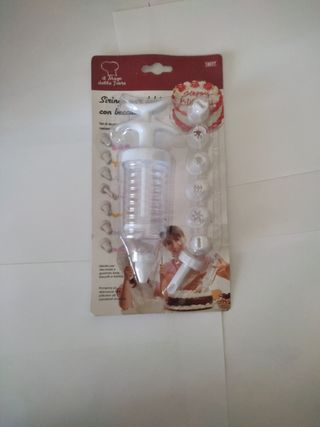 Siringa per dolci con beccuccio