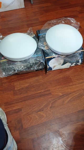 coppia di lampade a LED da soffitto con rilevatore