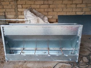 mangiatoia per animali 