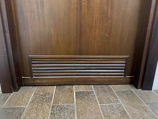 Porte con profilo e finestra