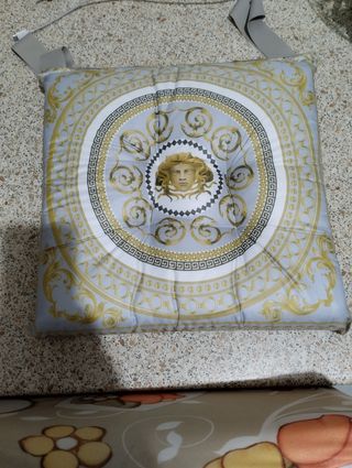 cuscini sedie modello versace 