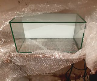 Coppia di mensole cubo in cristallo