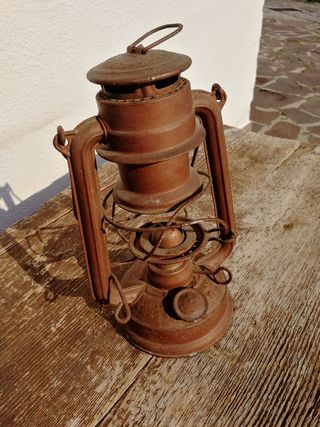 Vecchia lanterna vintage 