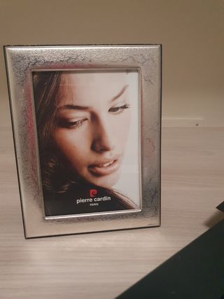 cornice pierre cardin