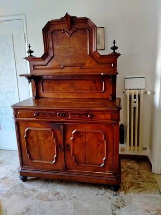Credenza con piattaia fine '800