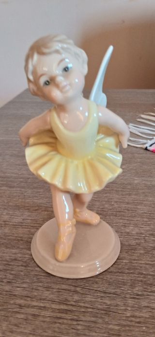 ballerina di porcellana Navel