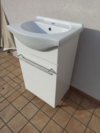 mobiletto bagno con lavabo