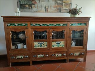 CREDENZA ETNICA IN TEK