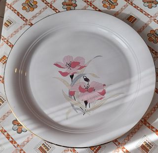 piatto in oro zecchino da portata del 1980